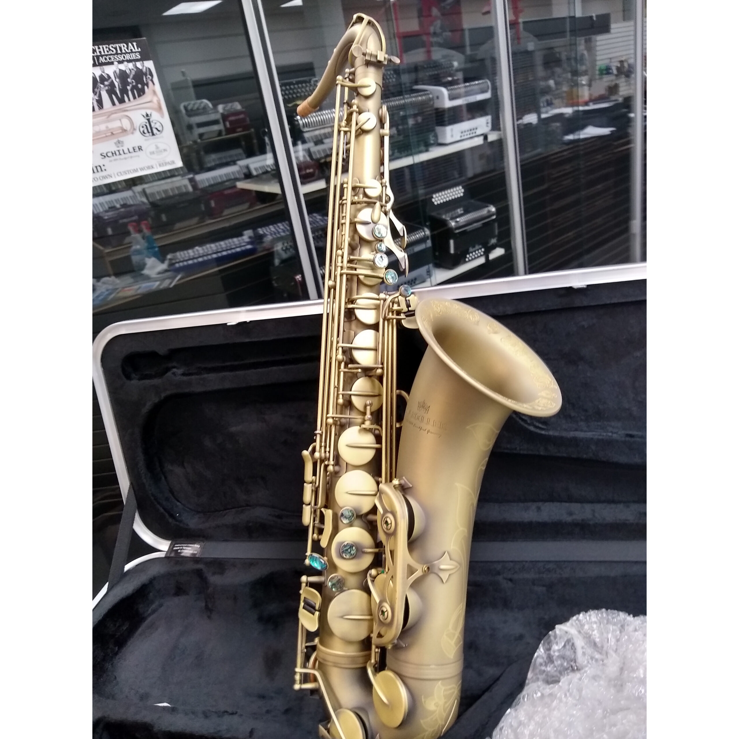 Schiller Elite Luxus Tenor Saxophone – Antique Brass Finish - Jim Laabs ...