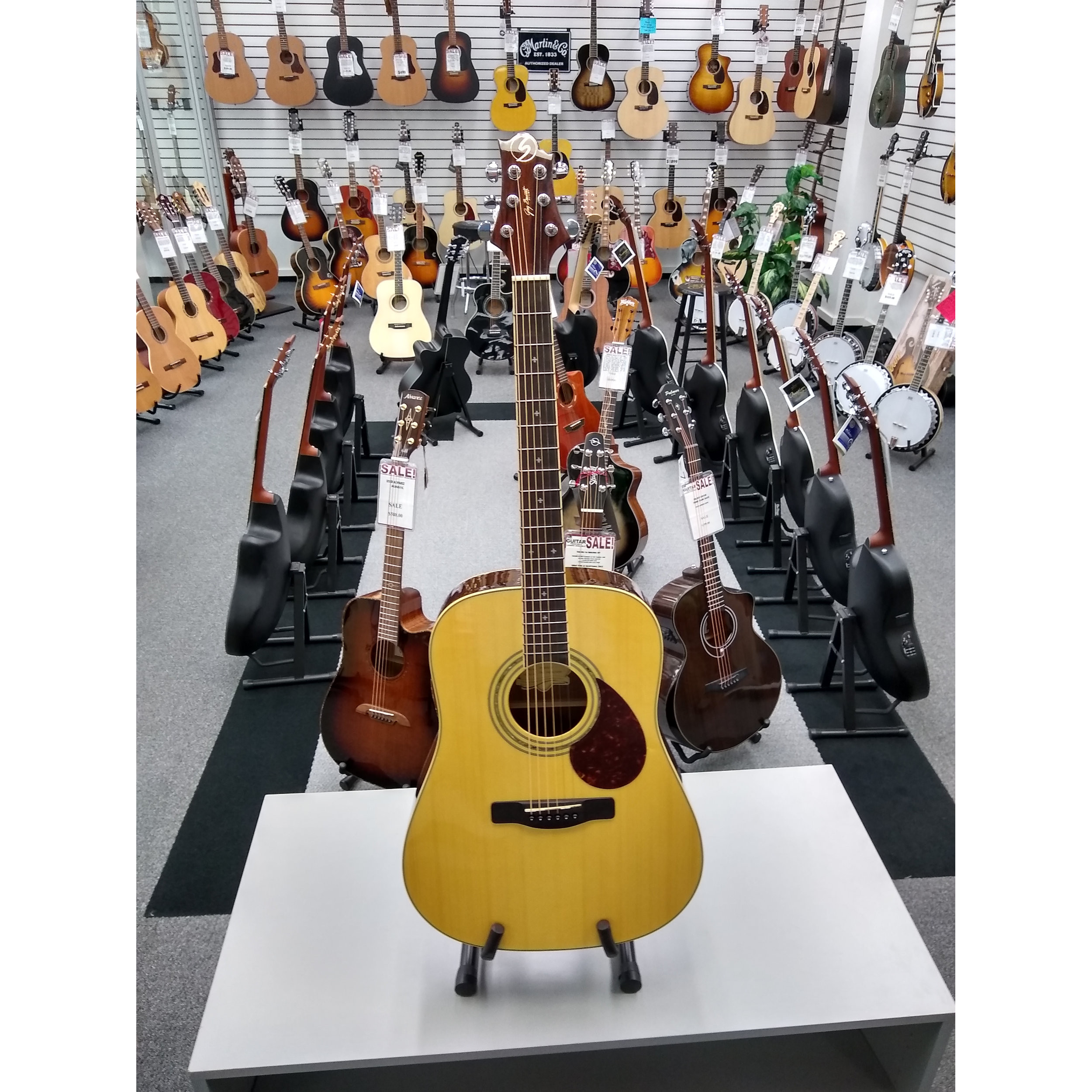 Greg Bennet Acoustic By Samick - New Floor Model - Jim Laabs Music Store