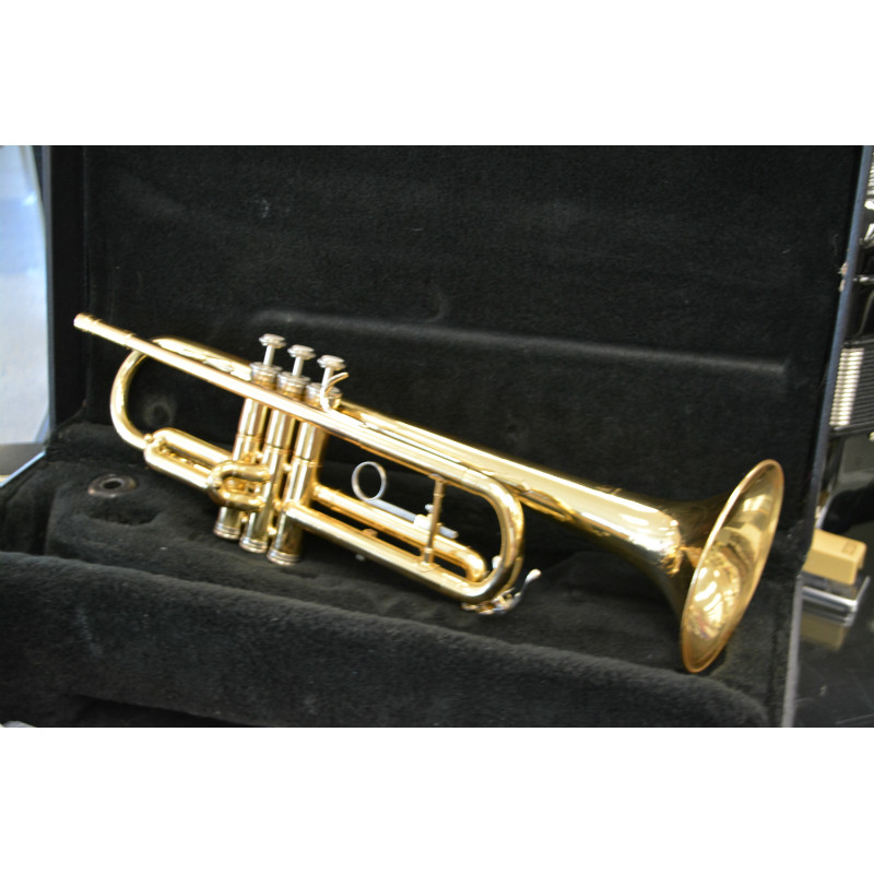 Holton Trumpet Gold Lacquer - Jim Laabs Music Store