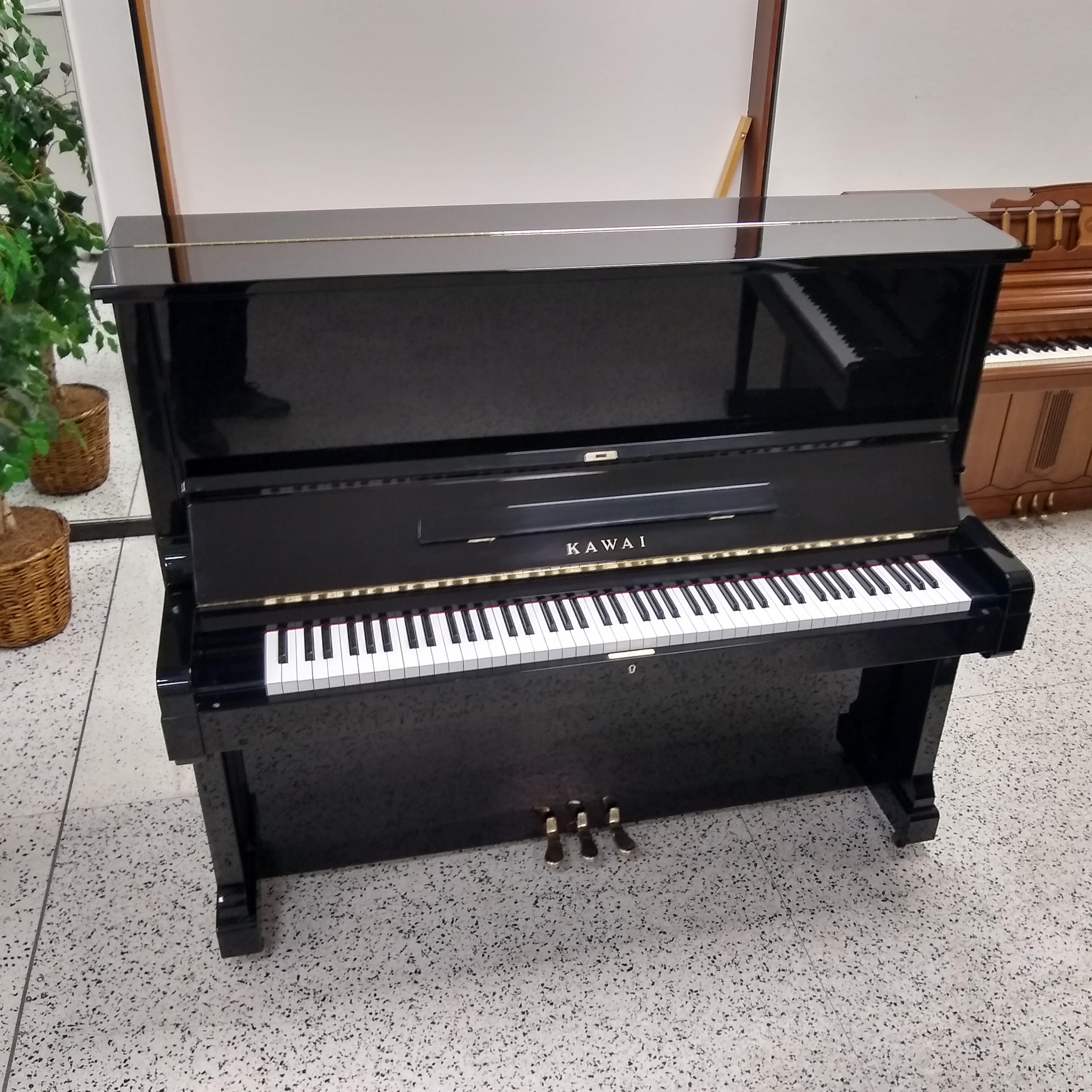 Kawai Professional Upright - 50" Black Polish - Jim Laabs Music Store