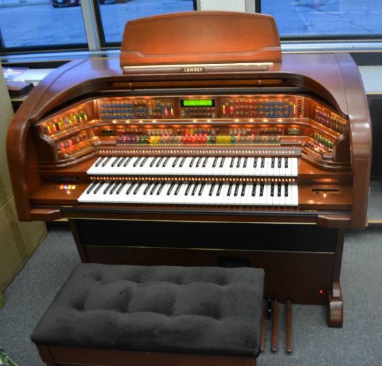 Lowrey Majesty Organ - Jim Laabs Music Store