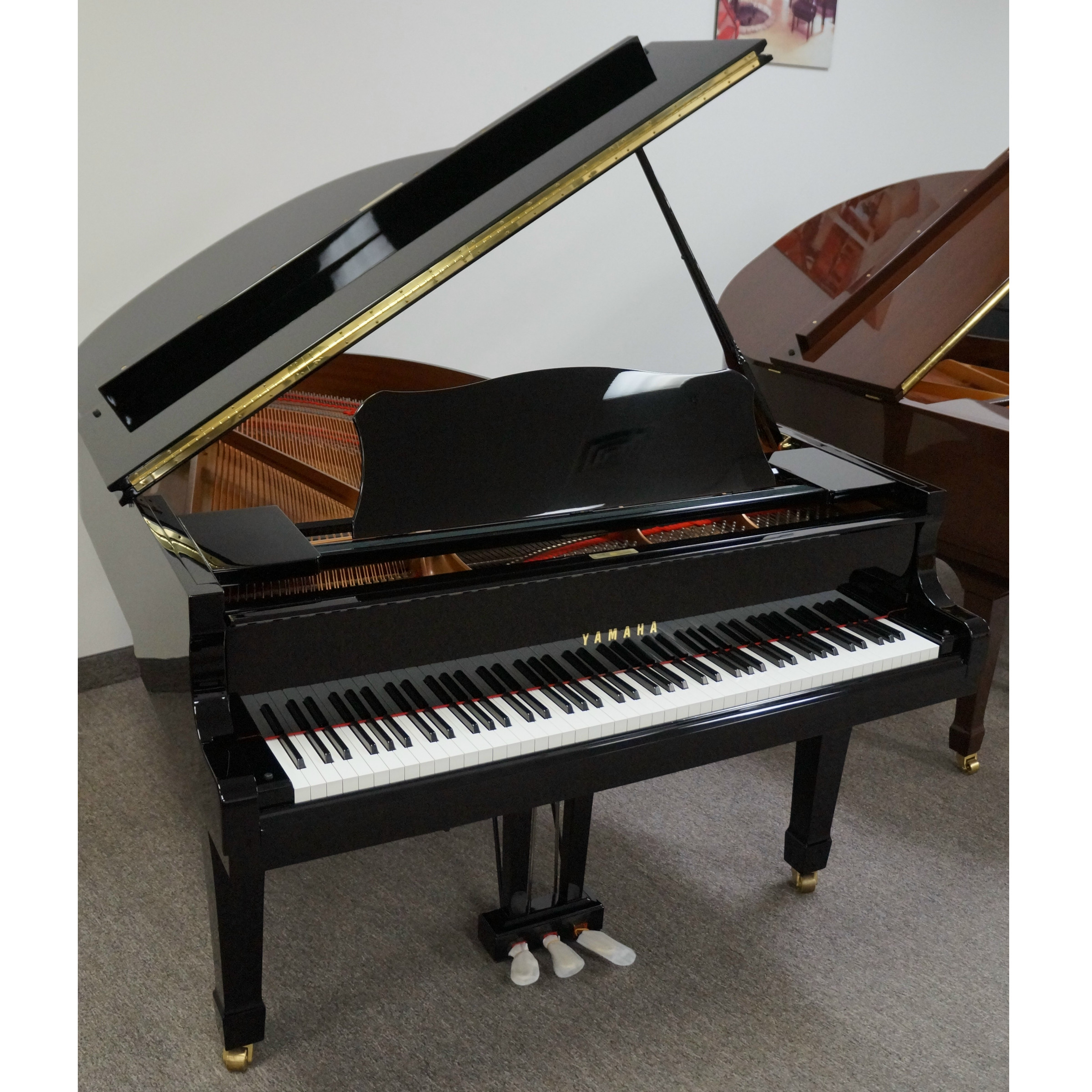 Yamaha C2 Grand Piano - Jim Laabs Music Store