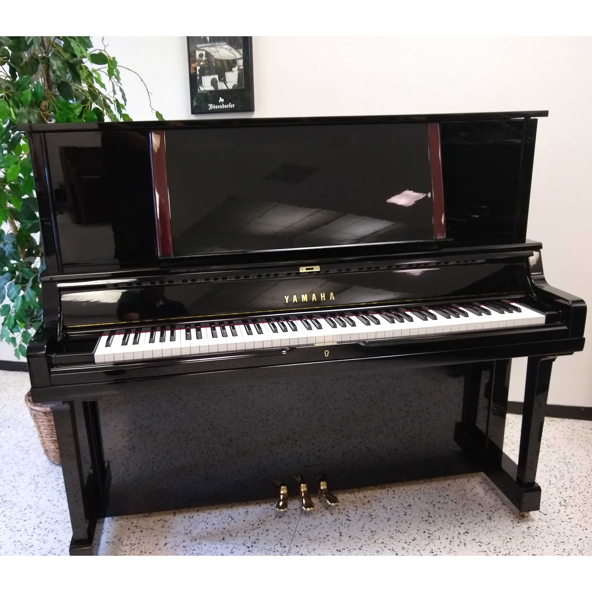 Yamaha U5 Upright Piano - Black Polish - Jim Laabs Music Store