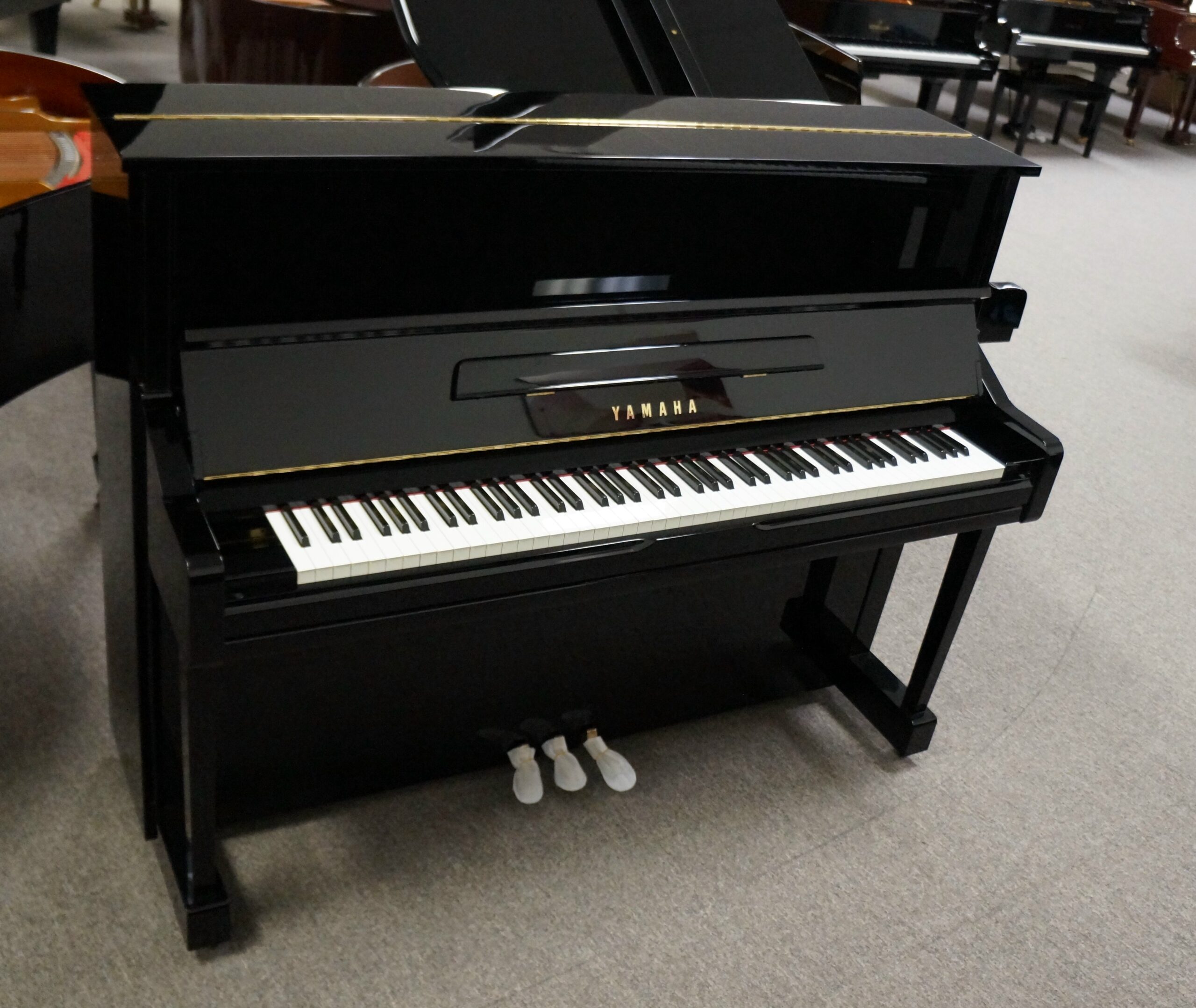 Yamaha YU1 - Jim Laabs Music Store