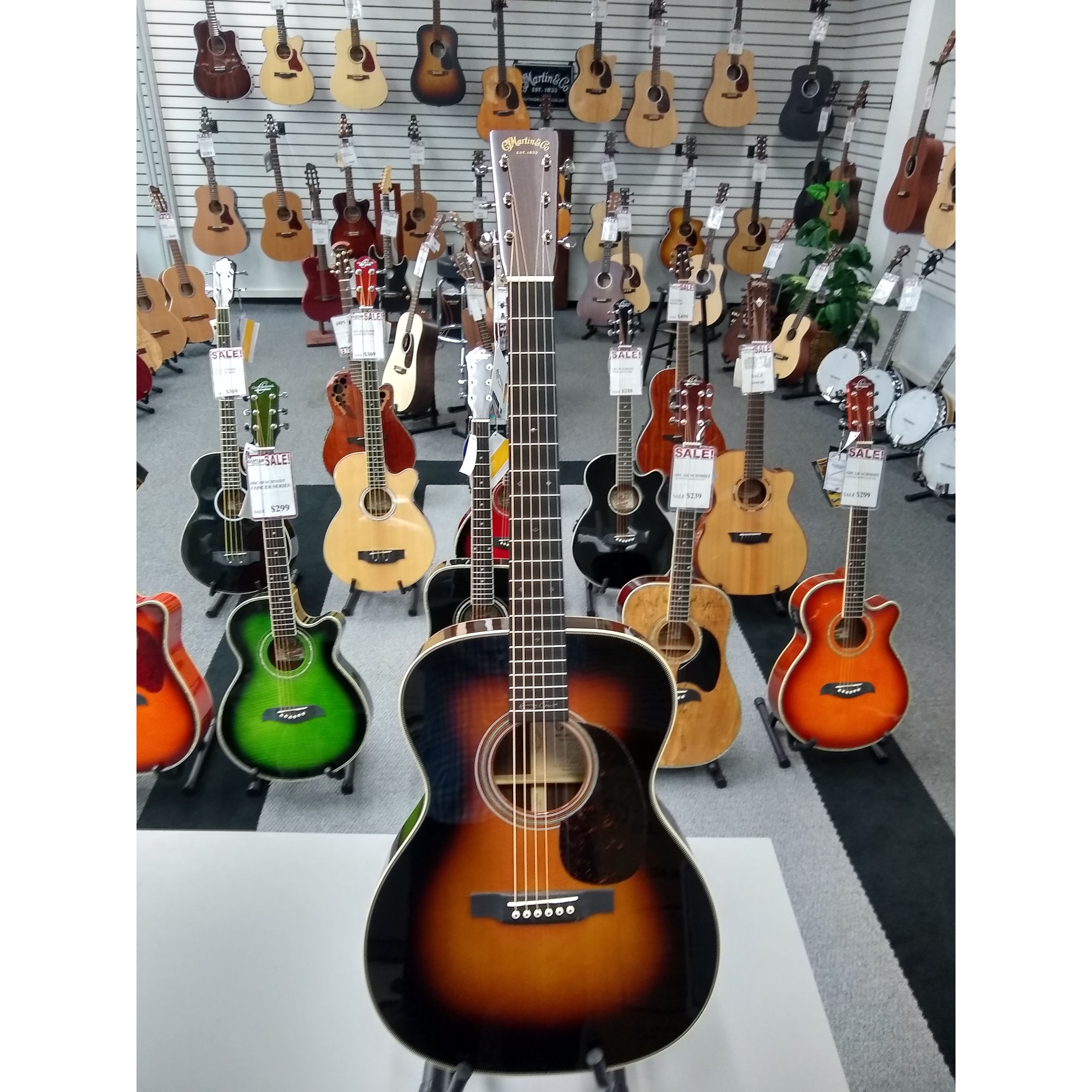 Martin OOO-28EC Eric Clapton Signature - Jim Laabs Music Store
