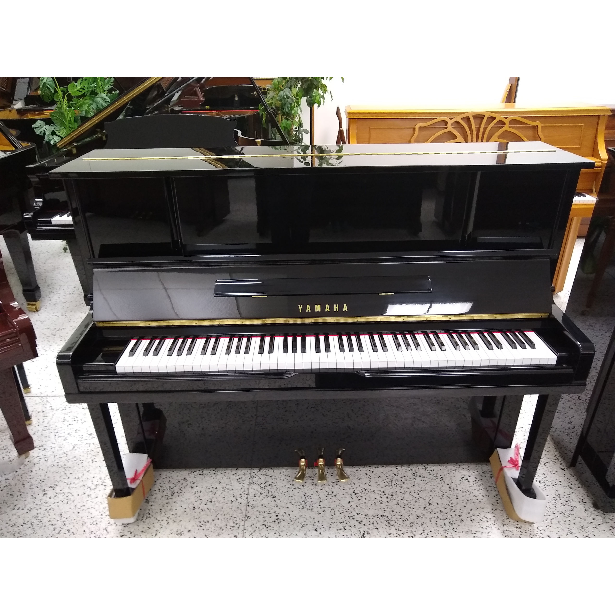 Yamaha UX10 Upright Piano Professional - Jim Laabs Music Store