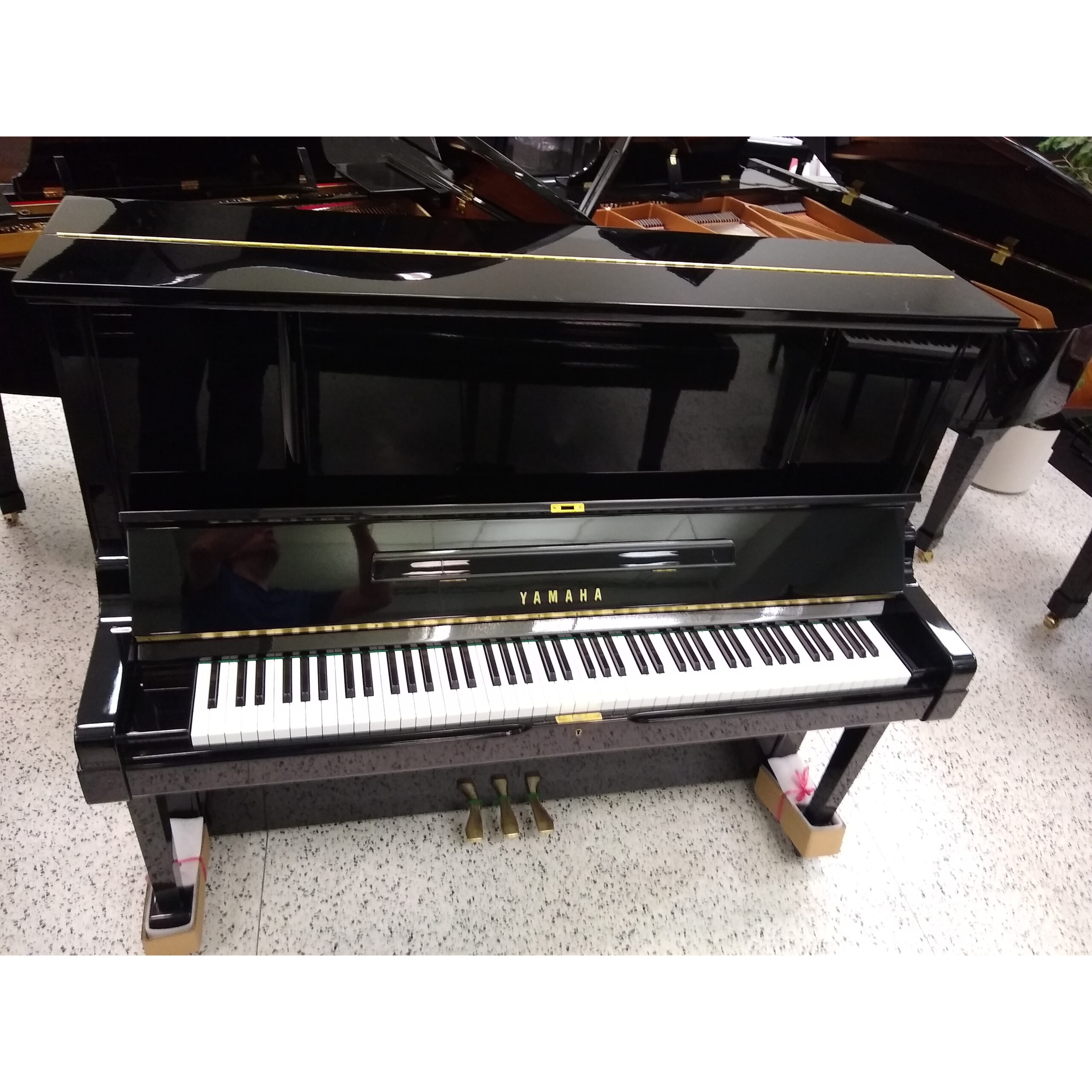Yamaha UX3 Upright Piano (Used) - Jim Laabs Music Store