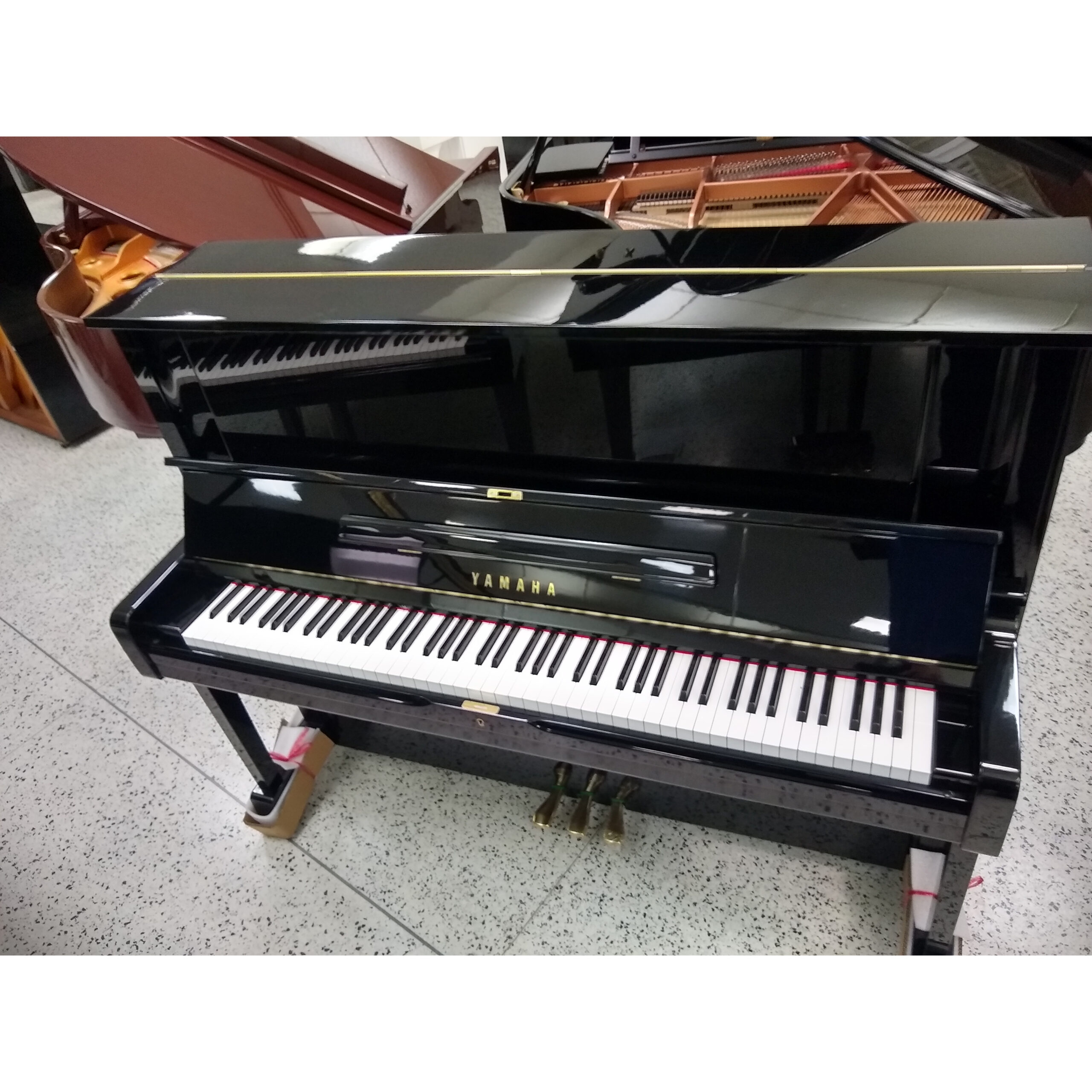 Yamaha Y1/YUS Upright Piano - Jim Laabs Music Store