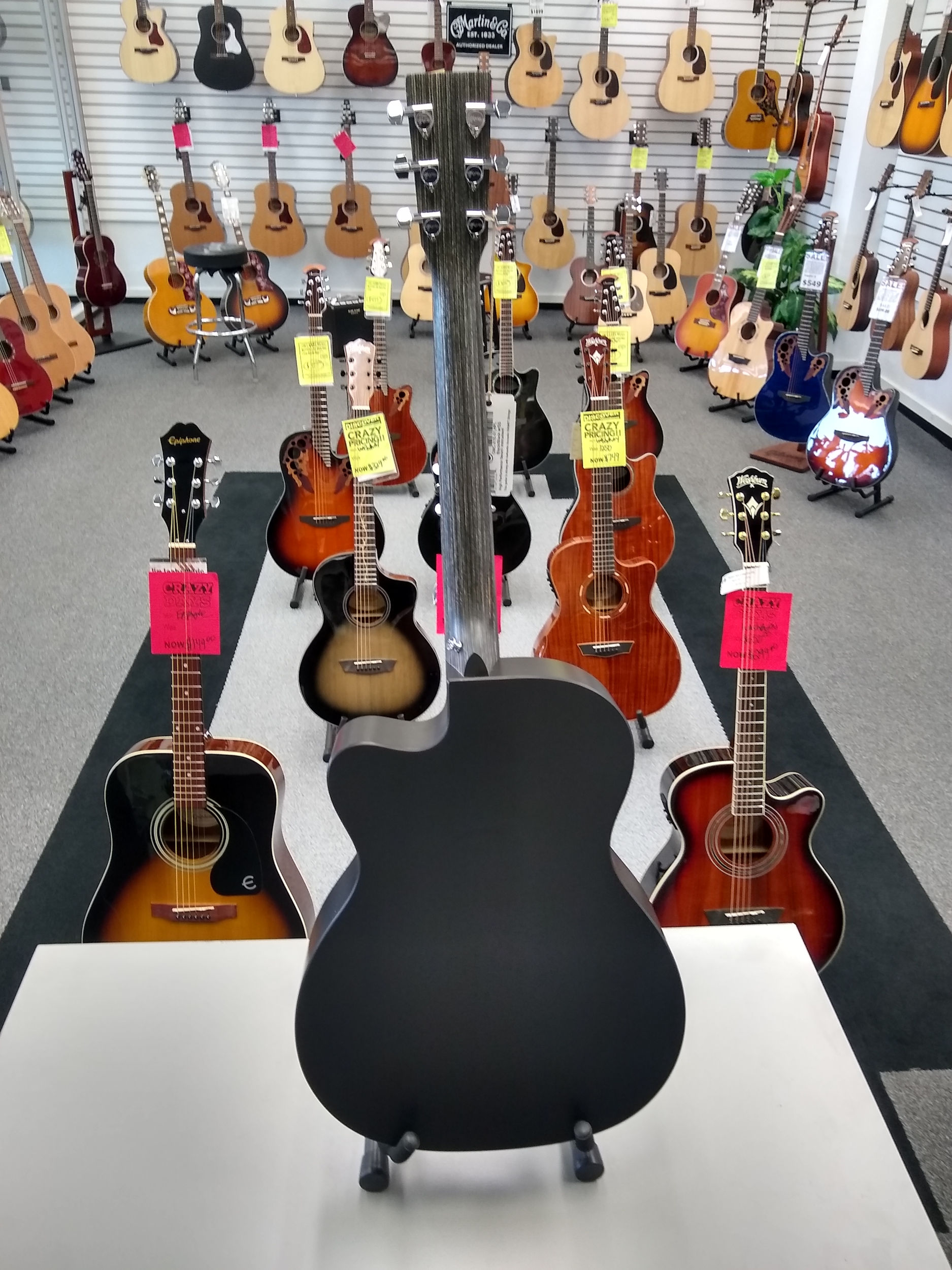 Martin OMC-X1E Guitar - Black - Jim Laabs Music Store