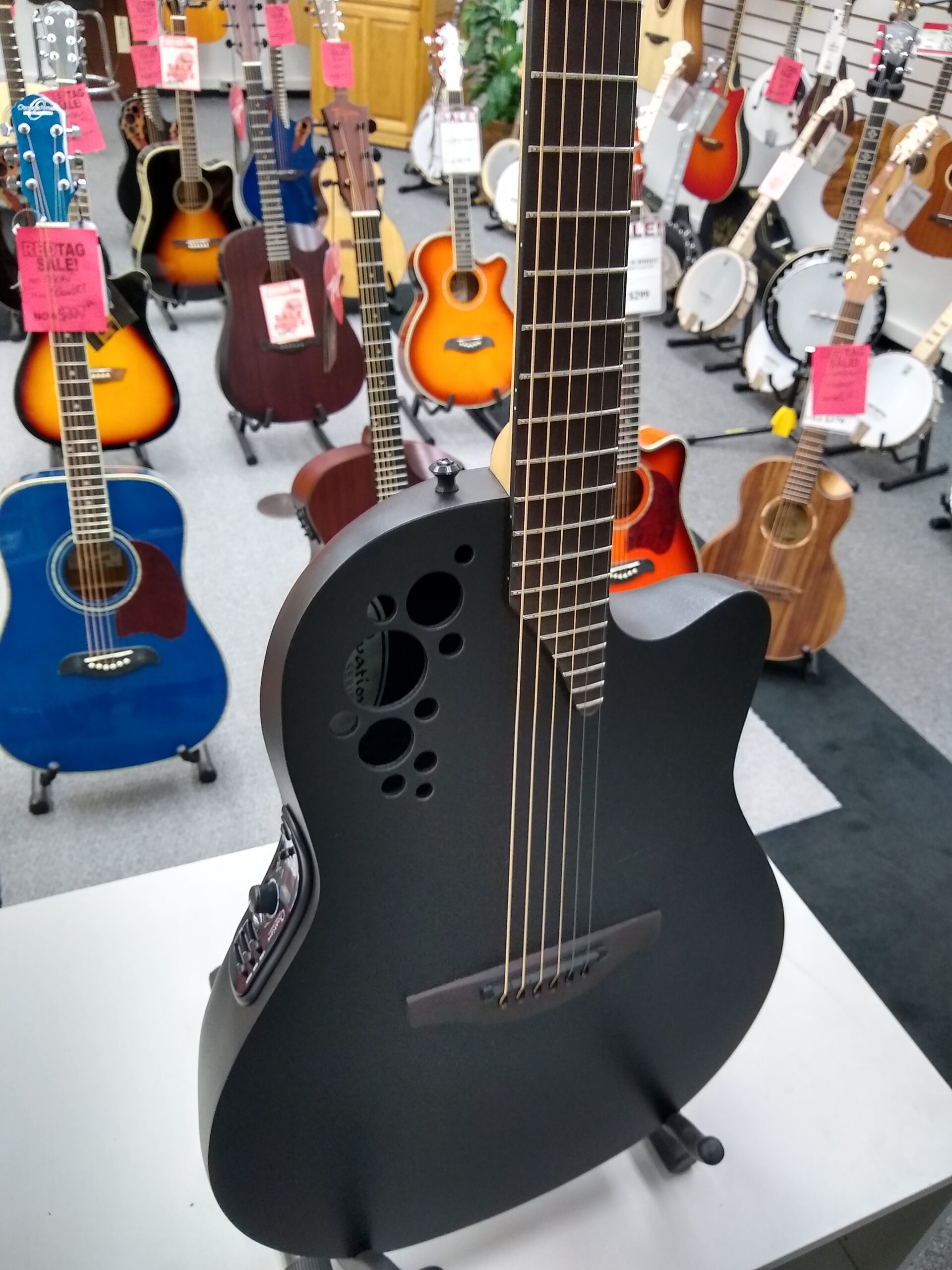 Ovation E-Acoustic Guitar Elite TX Super Shallow - Jim Laabs Music Store